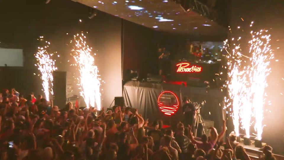 Creamfields news : Jamies Jones brings Paradise to Runway and ...